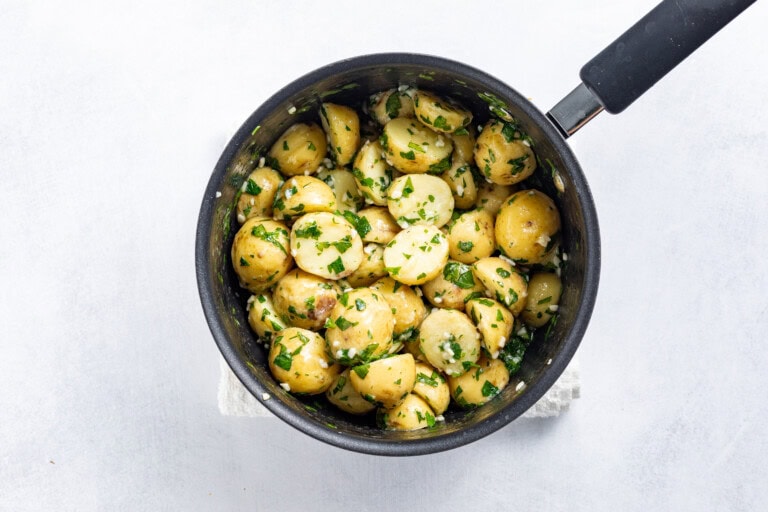 Garlic Butter Parsley Potatoes - Easy Healthy Recipes