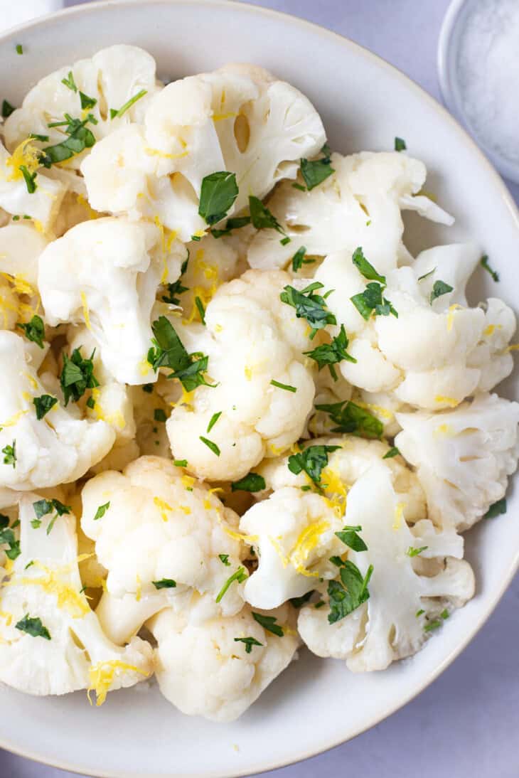 Steamed Cauliflower with Olive Oil and Herbs - Easy Healthy Recipes