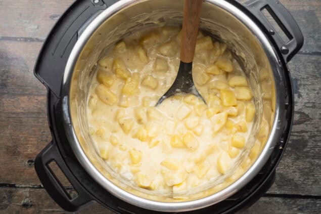 Instant Pot Cheesy Potatoes - Easy Healthy Recipes