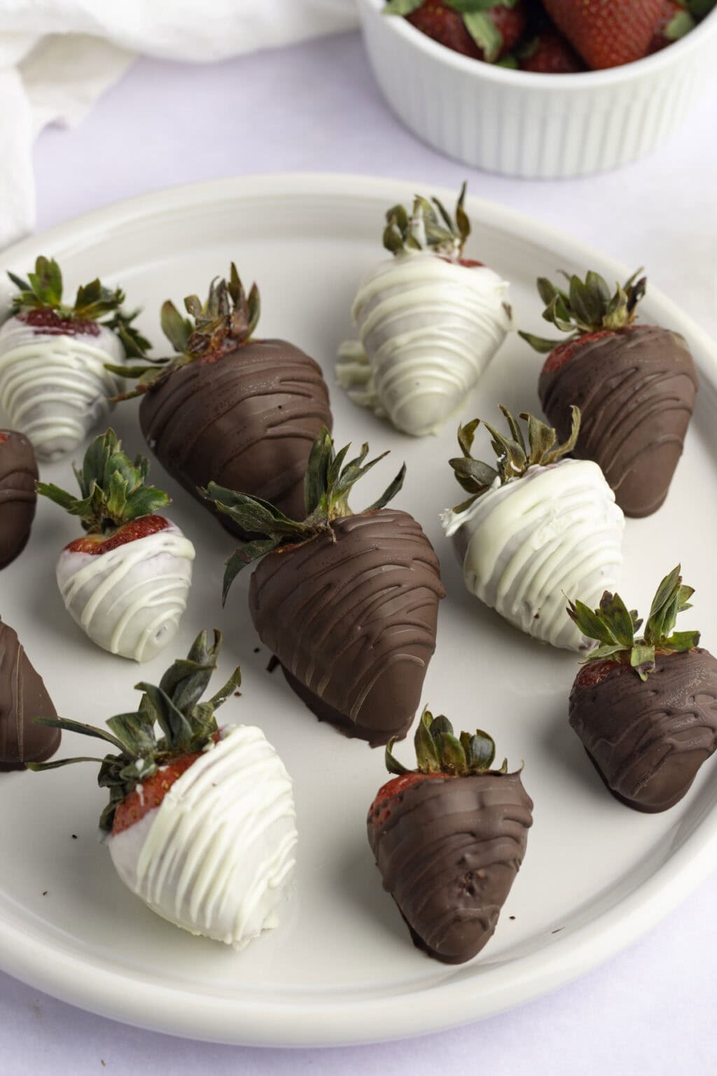 Chocolate-Covered Infused Strawberries - Easy Healthy Recipes
